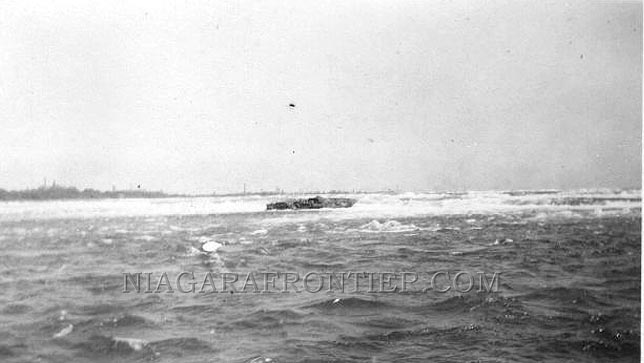 Niagara Falls - The Scow and the Subchaser: a History